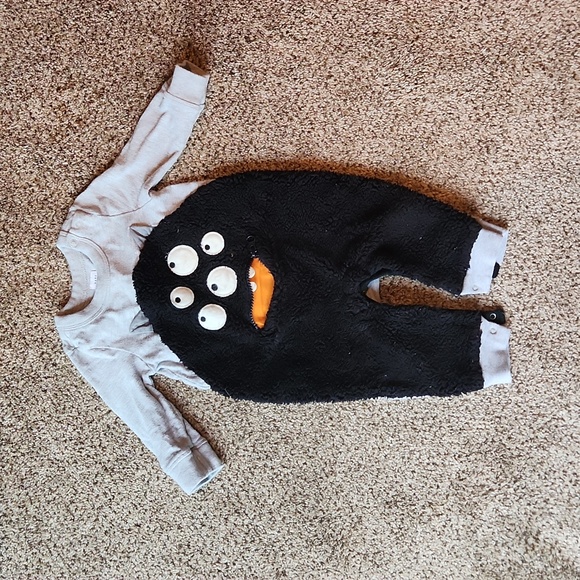 GAP | One Pieces | Gap Monster One Piece | Poshmark